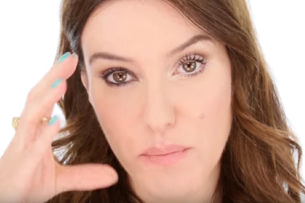 How To Make Eyes Look Bigger Or Smaller For Glasses With Lisa Eldridge Fashion And Lifestyle